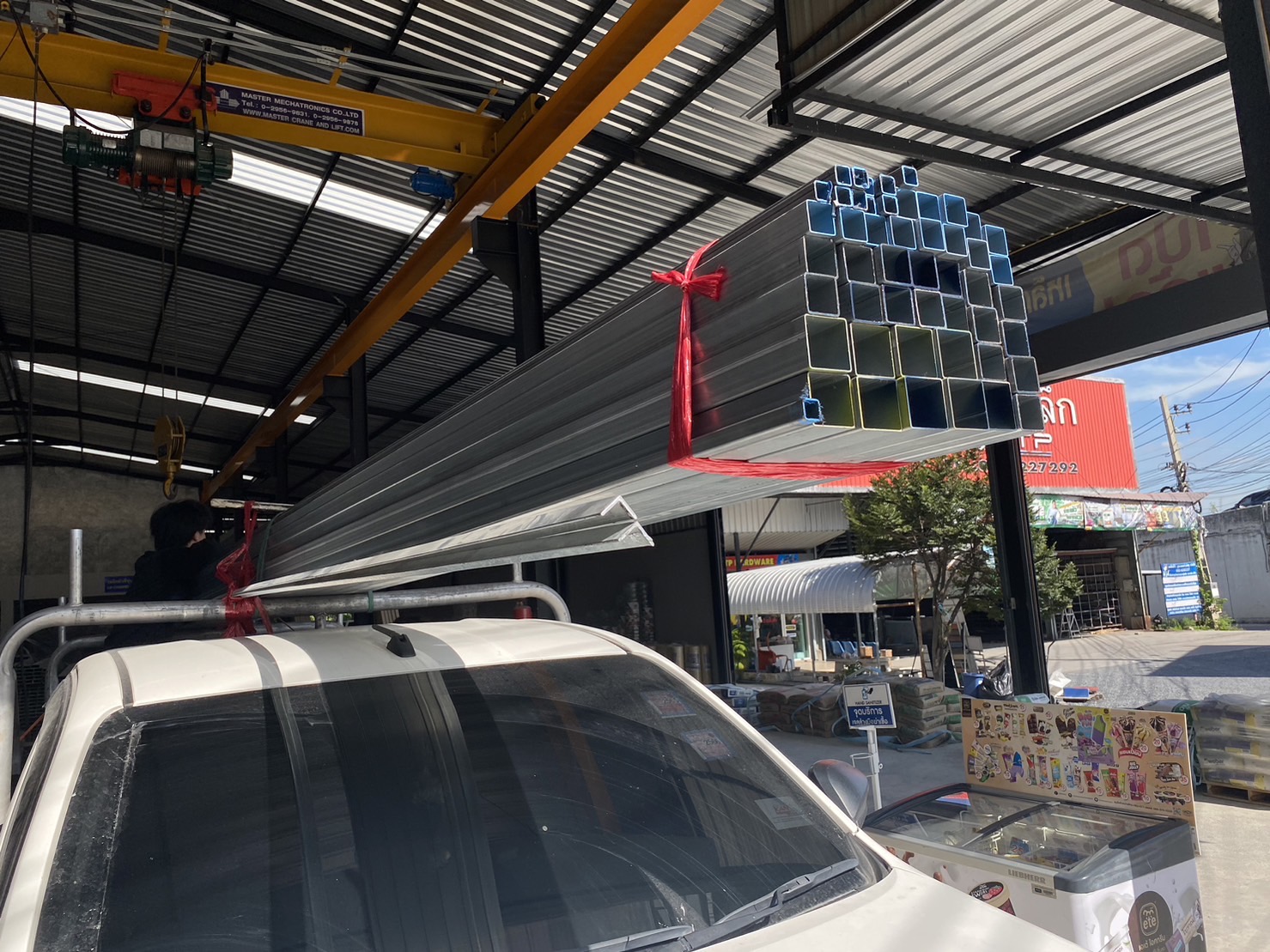 เหล็กกล่องชุบกัลวาไนซ์